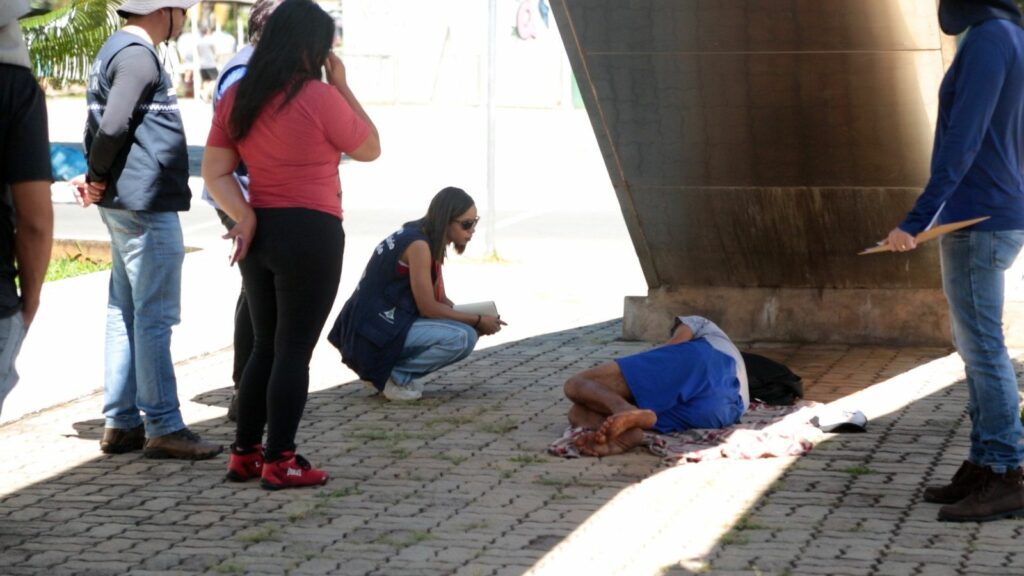 GDF realiza megaoperação de acolhimento à população de rua no Plano ...